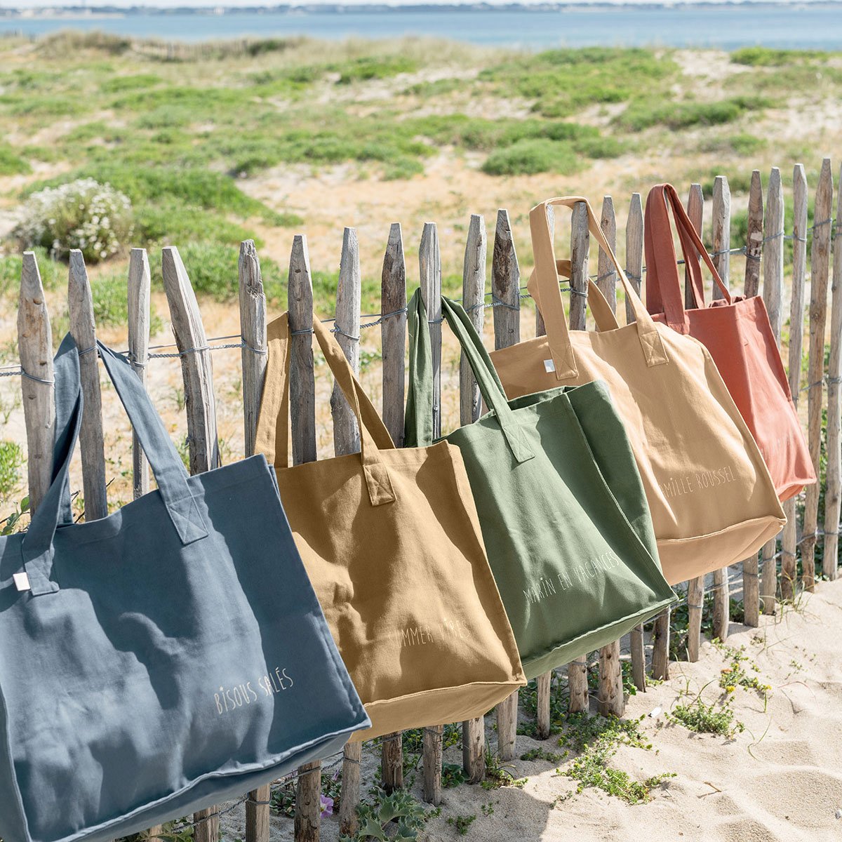 Maxi et mini cabas personnalisables pour toute la famille